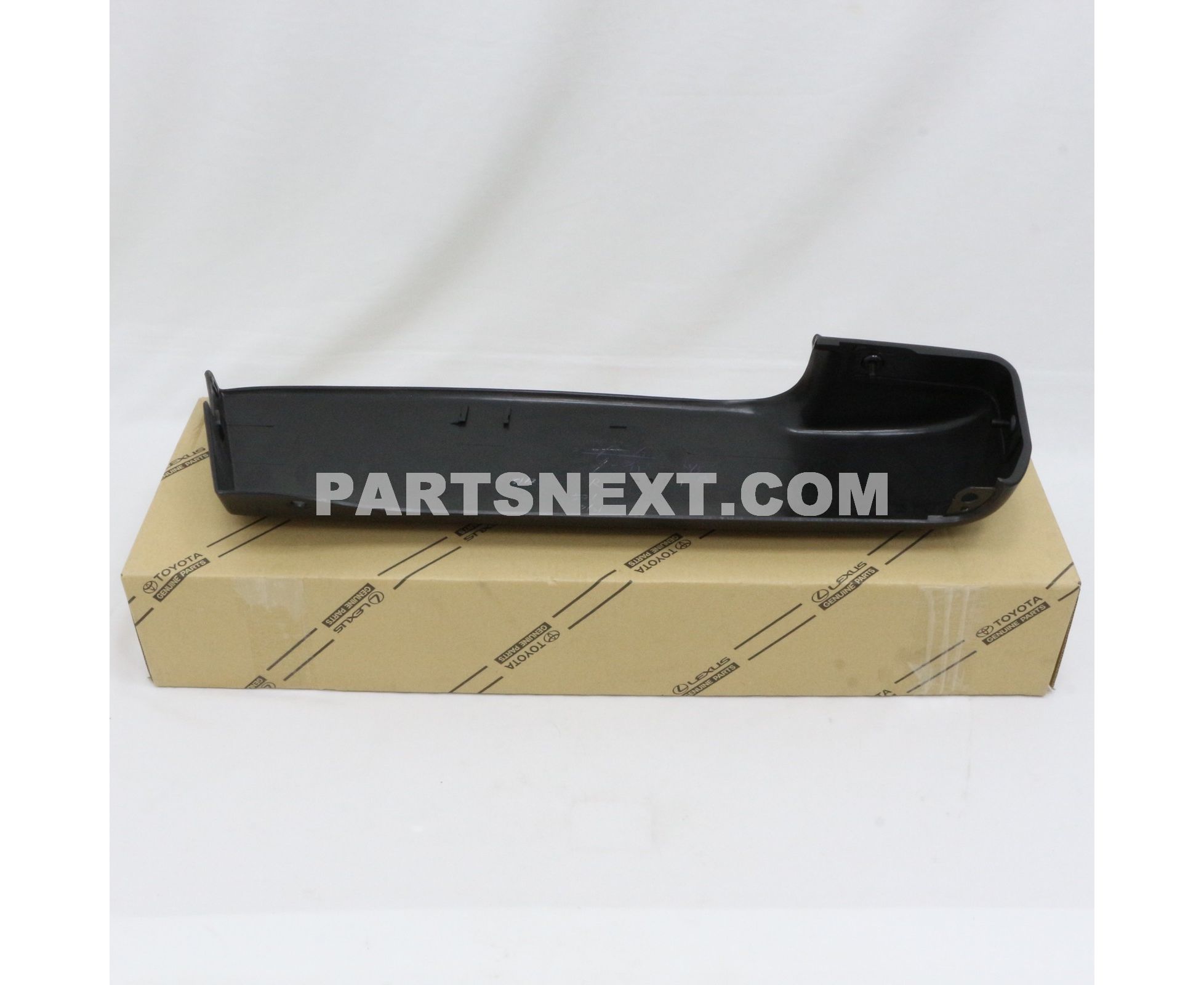 Toyota :: 52106-60132 EXTENSION, REAR BUMPER, RH