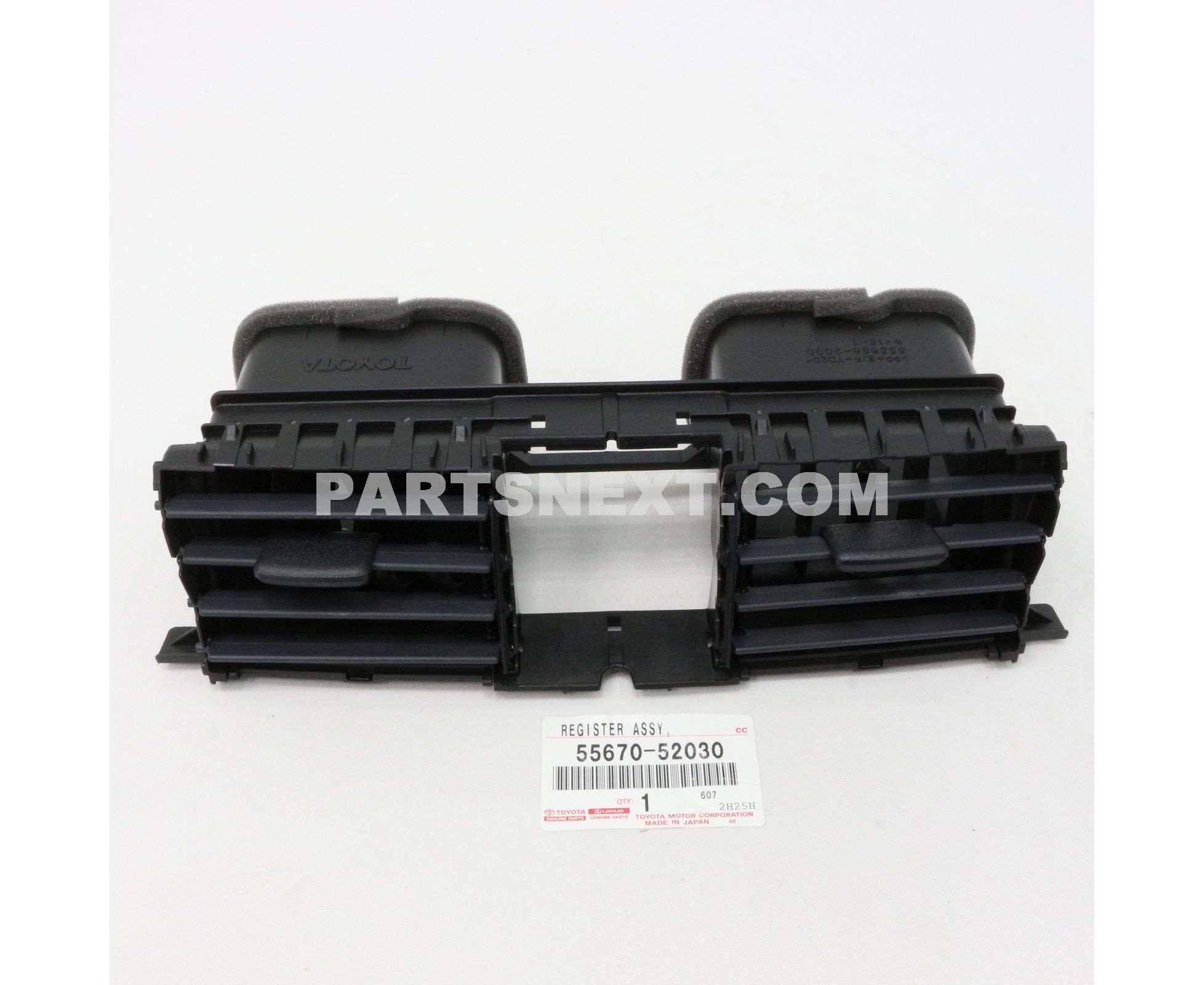 Toyota :: 55670-52030 REGISTER ASSY, INSTRUMENT PANEL, CENTER