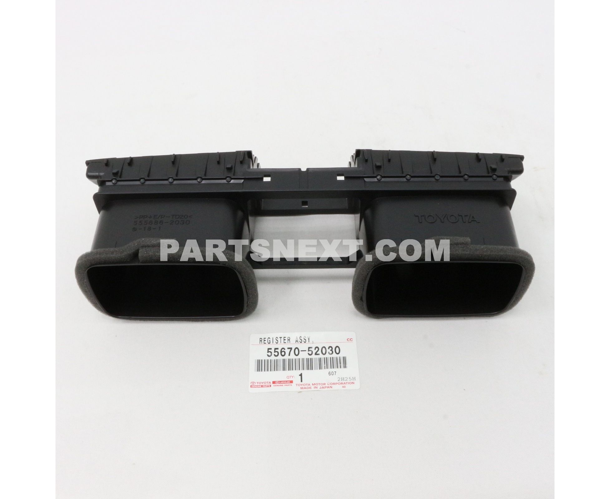 Toyota :: 55670-52030 REGISTER ASSY, INSTRUMENT PANEL, CENTER