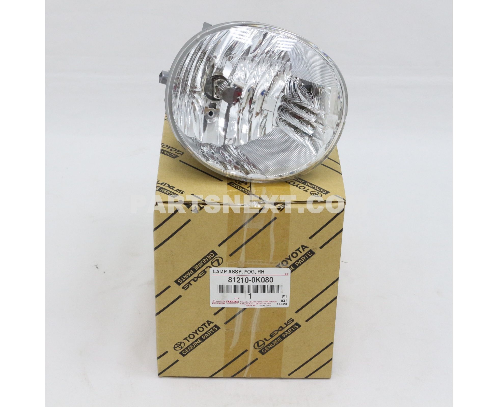 Toyota :: 81210-0K080 LAMP ASSY, FOG