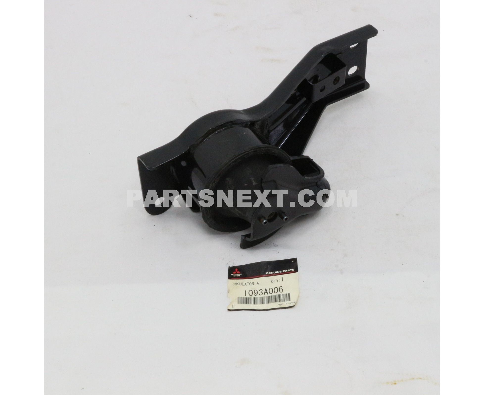 Mitsubishi :: 1093A006 CUSHION,C/MBR ENG MOUNTING