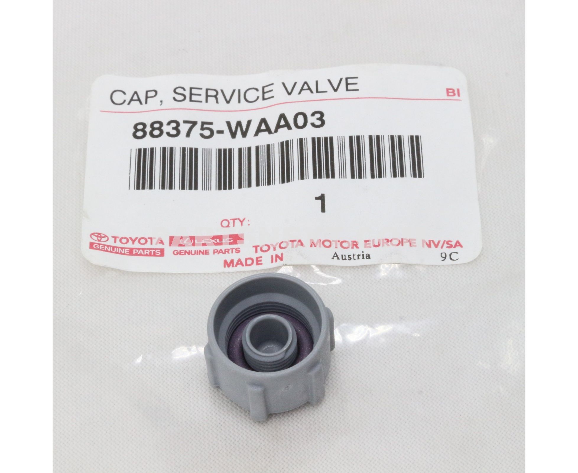 Toyota :: 88375-WAA03 CAP SERVICE VALVE NO.1