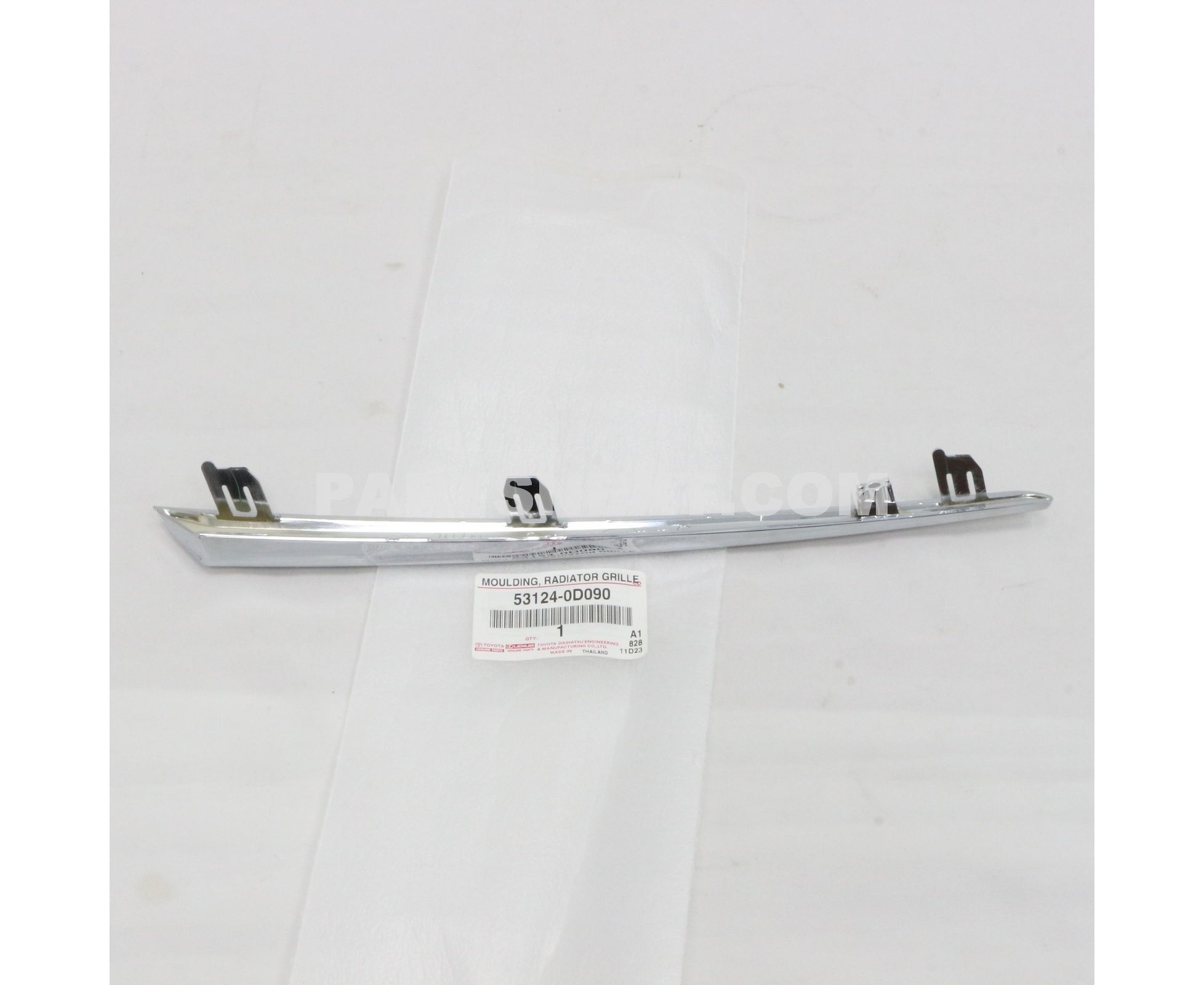 Toyota :: 53124-0D090 MOULDING, RADIATOR GRILLE, LH