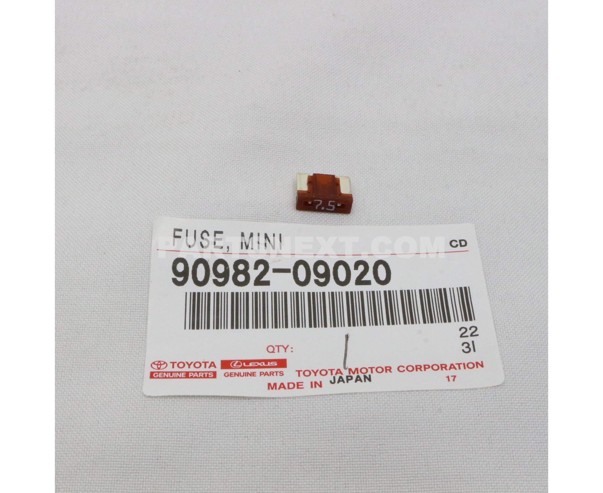 Toyota :: 90982-09020 ENGINE ROOM FUSE