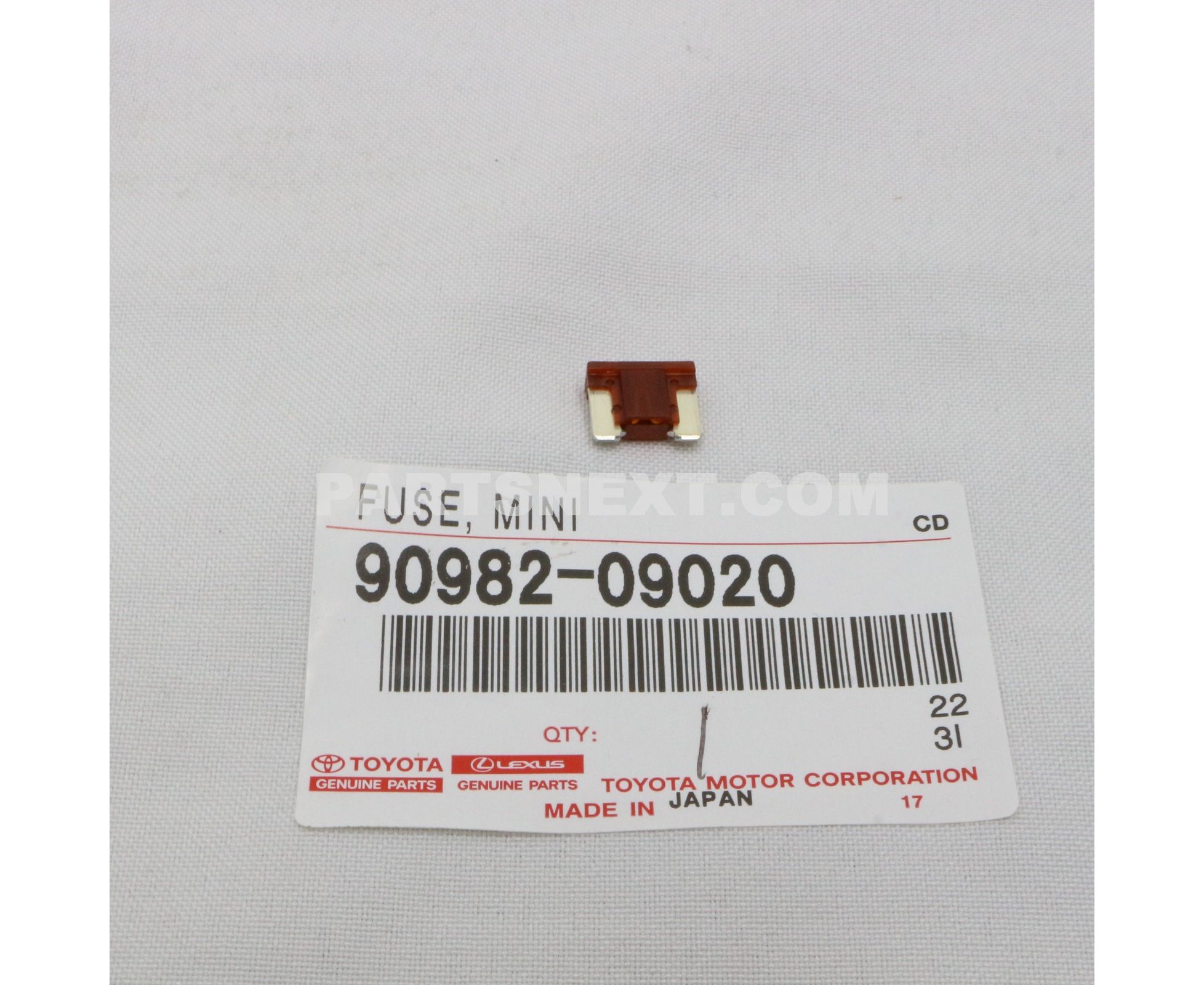 Toyota :: 90982-09020 ENGINE ROOM FUSE
