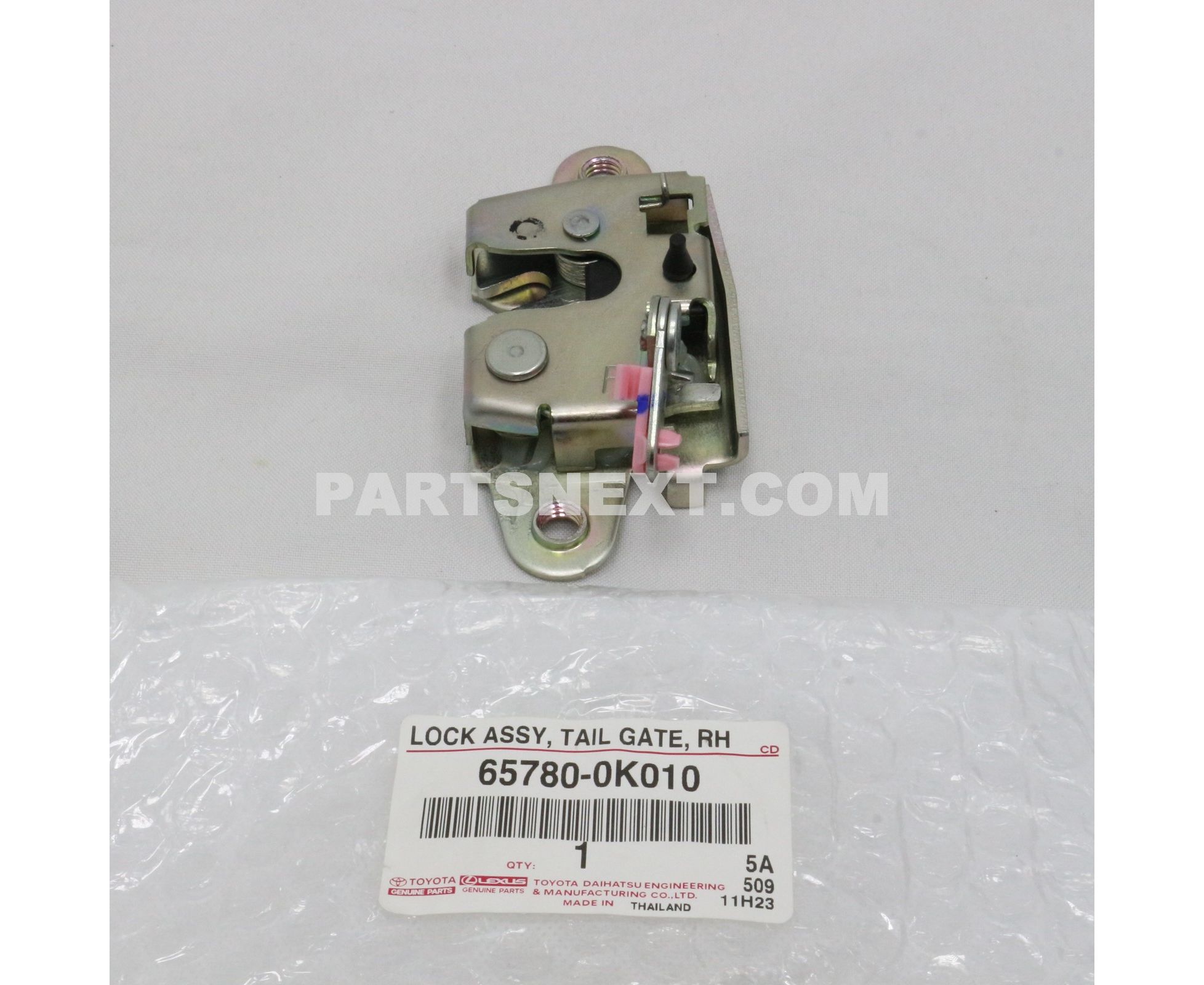 Toyota :: 65780-0K010 LOCK ASSY, TAIL GATE, RH