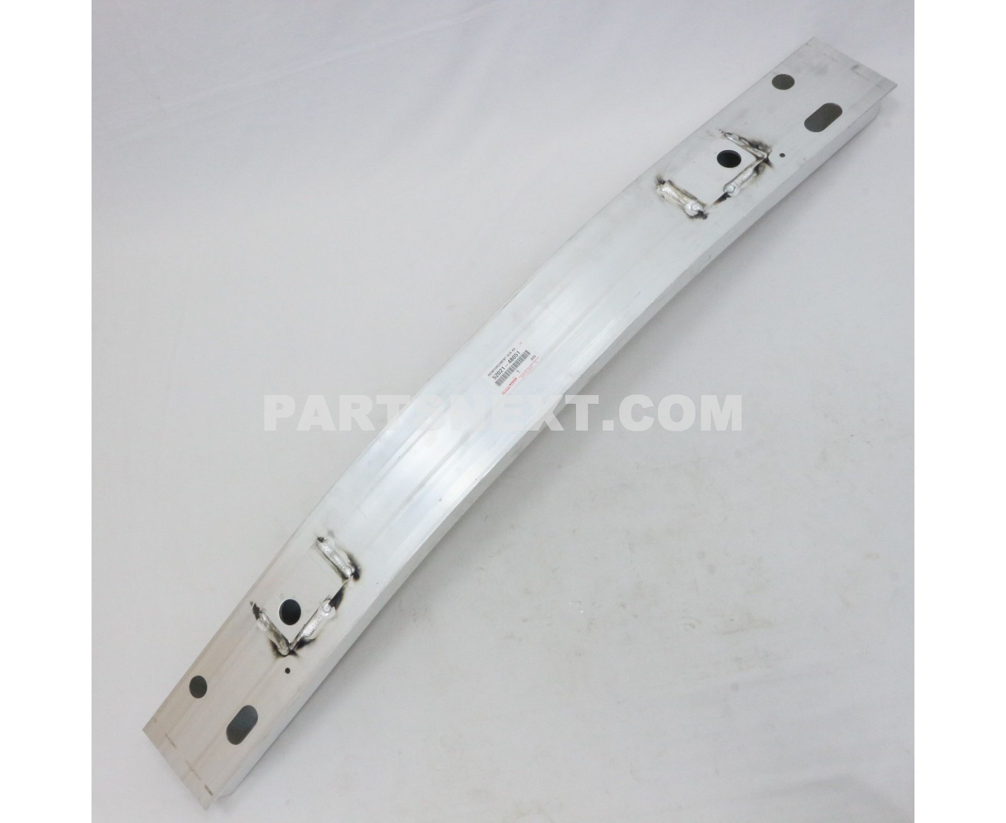 Toyota :: 52021-48051 REINFORCEMENT