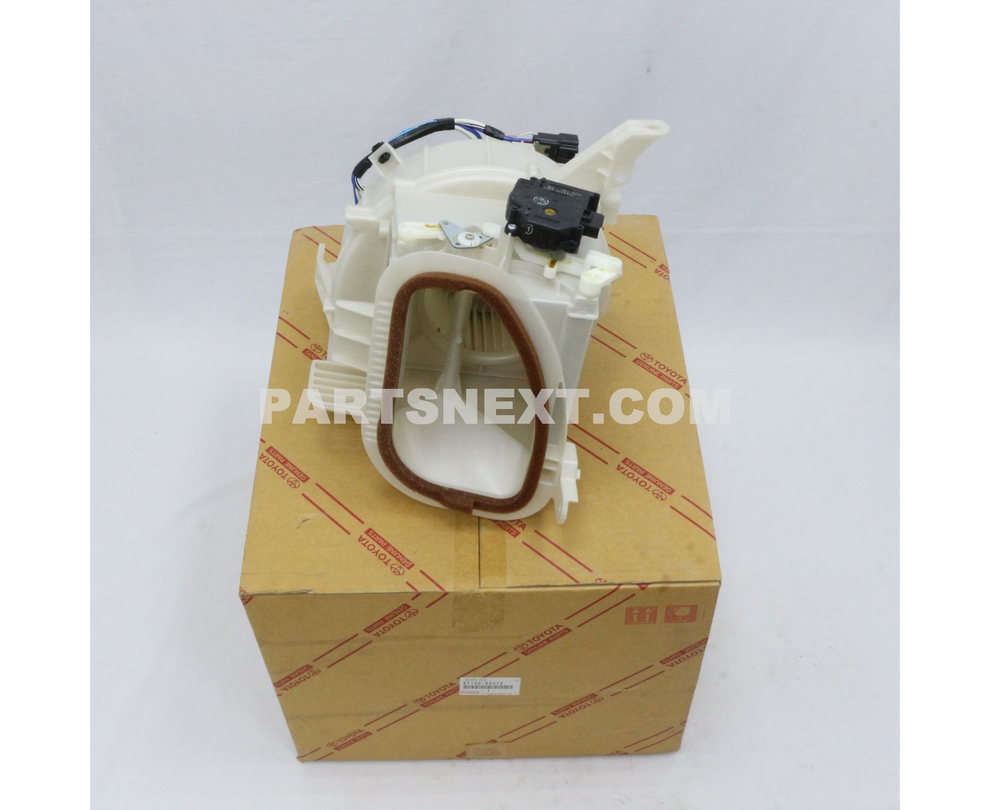 Toyota :: 87130-60372 BLOWER ASSY, HEATER, FRONT