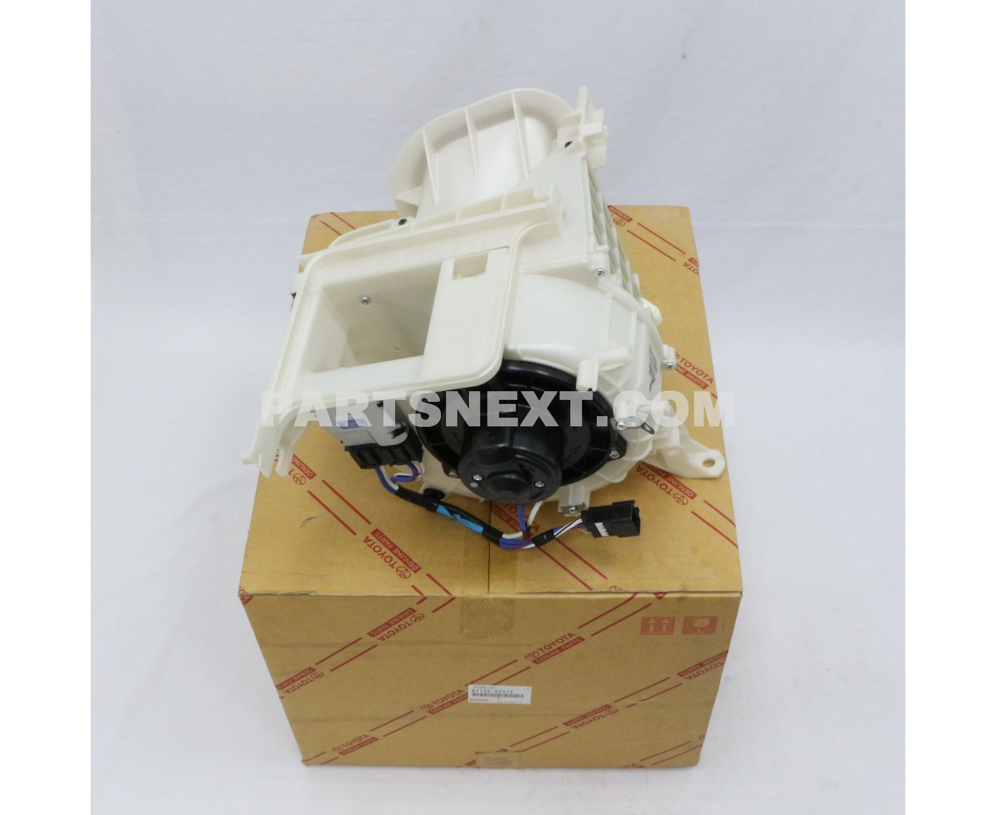 Toyota :: 87130-60372 BLOWER ASSY, HEATER, FRONT
