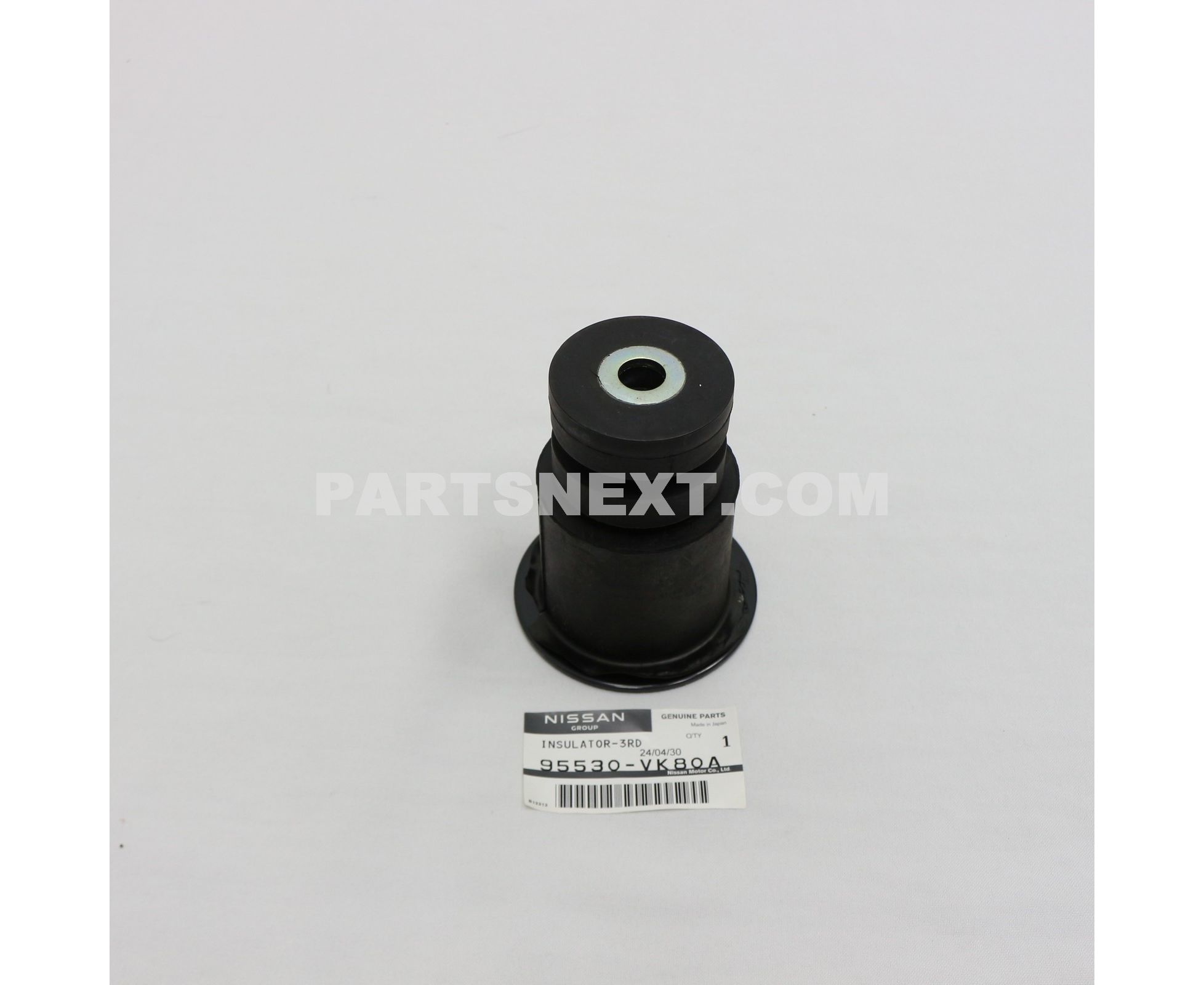 Nissan :: 95530-VK80A INSULATOR-BODY MOUNTING,3RD
