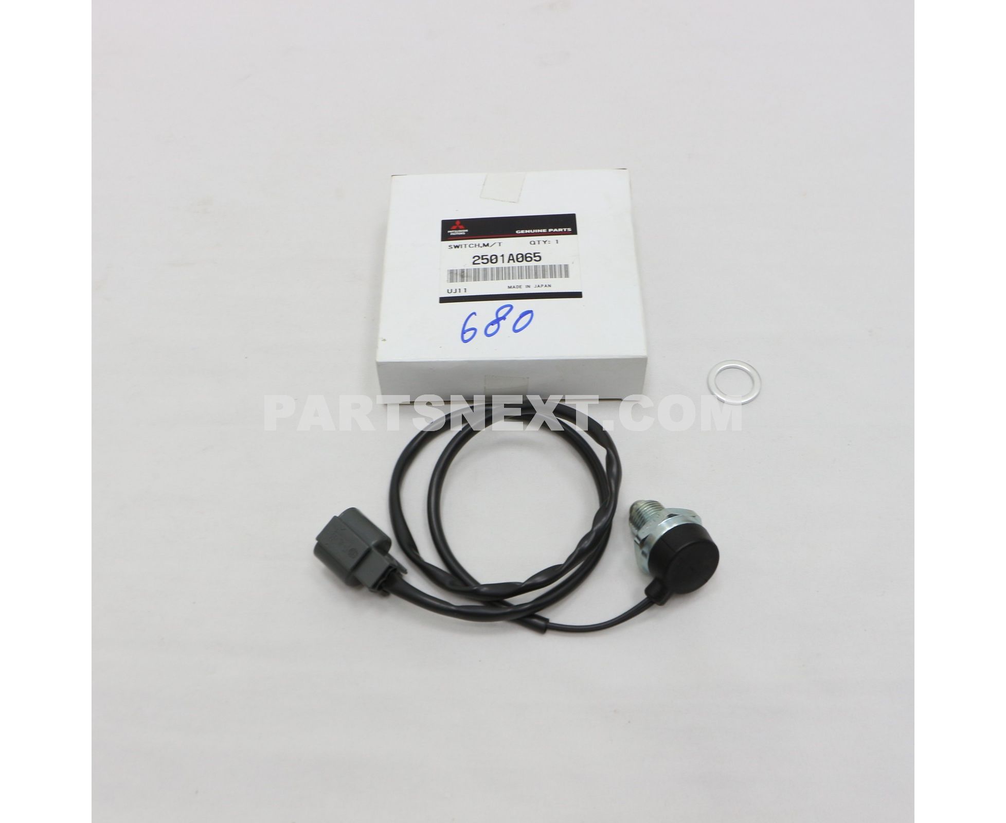 Mitsubishi :: 2501A065 SWITCH,M/T G/SHF POS