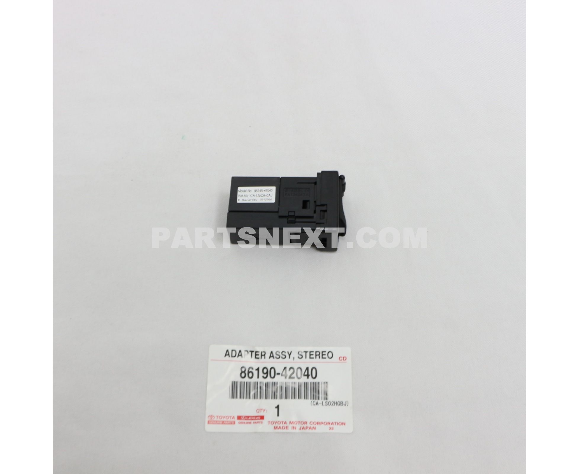 Toyota :: 86190-42040 ADAPTER ASSY, STEREO JACK, NO.1