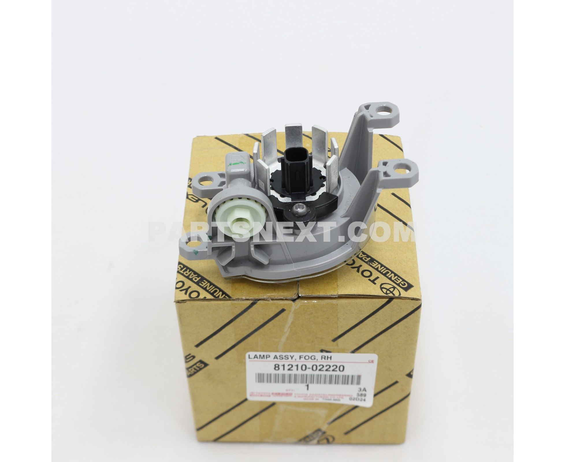 Toyota :: 81210-02220 LAMP ASSY, FOG, RH