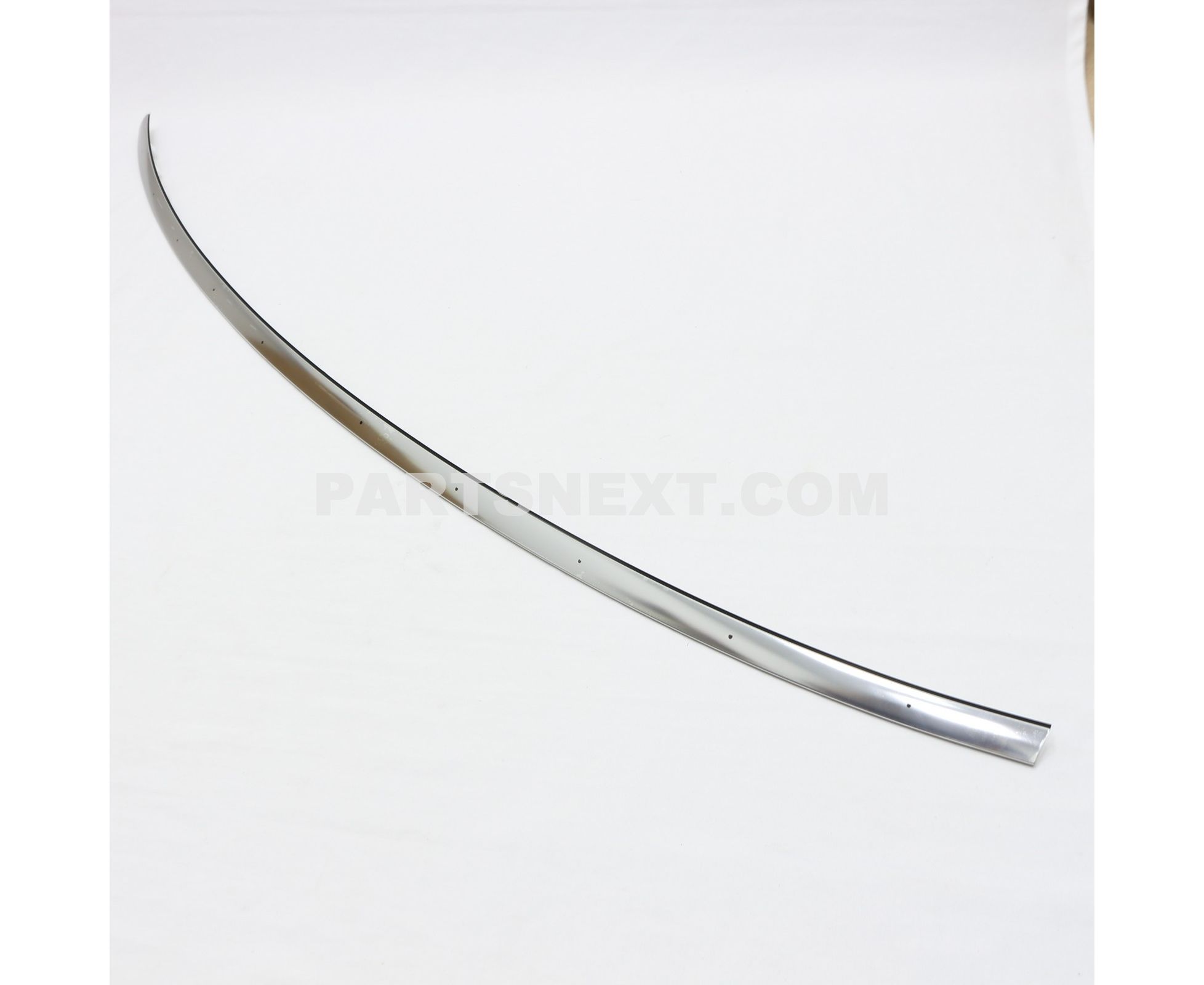 Nissan :: 72751-1LA0A MOULDING-WINDSHIELD UPPER,CENTER