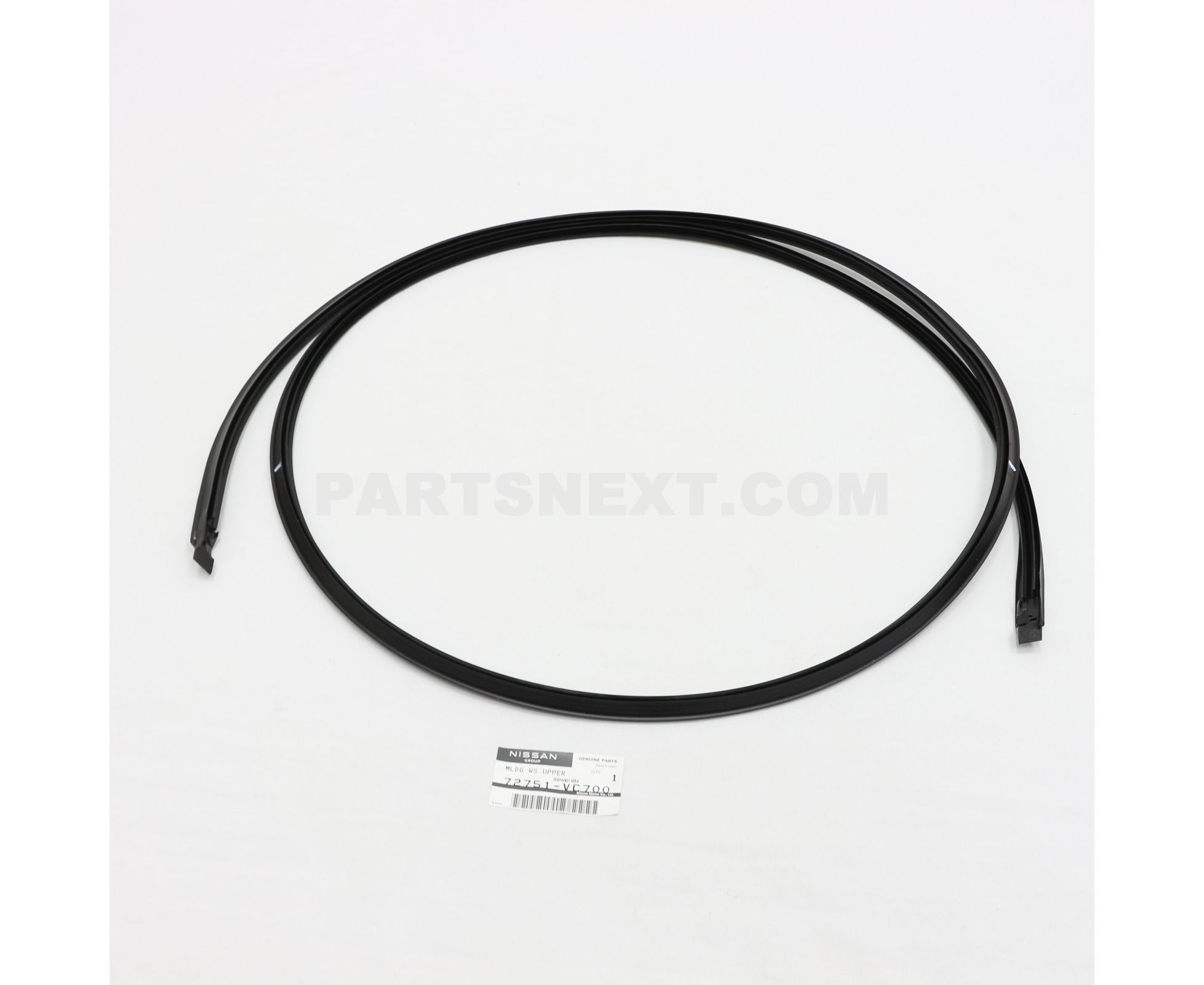 Nissan :: 72751-VC700 MOULDING-WINDSHIELD UPPER,CENTER