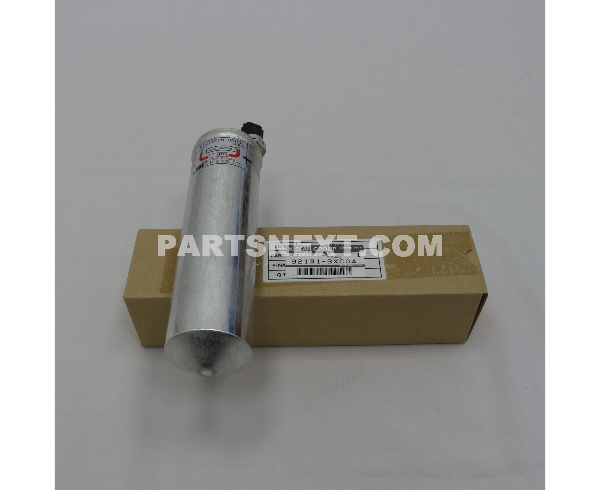 Nissan :: 92131-3XC0A TANK ASSY-LIQUI