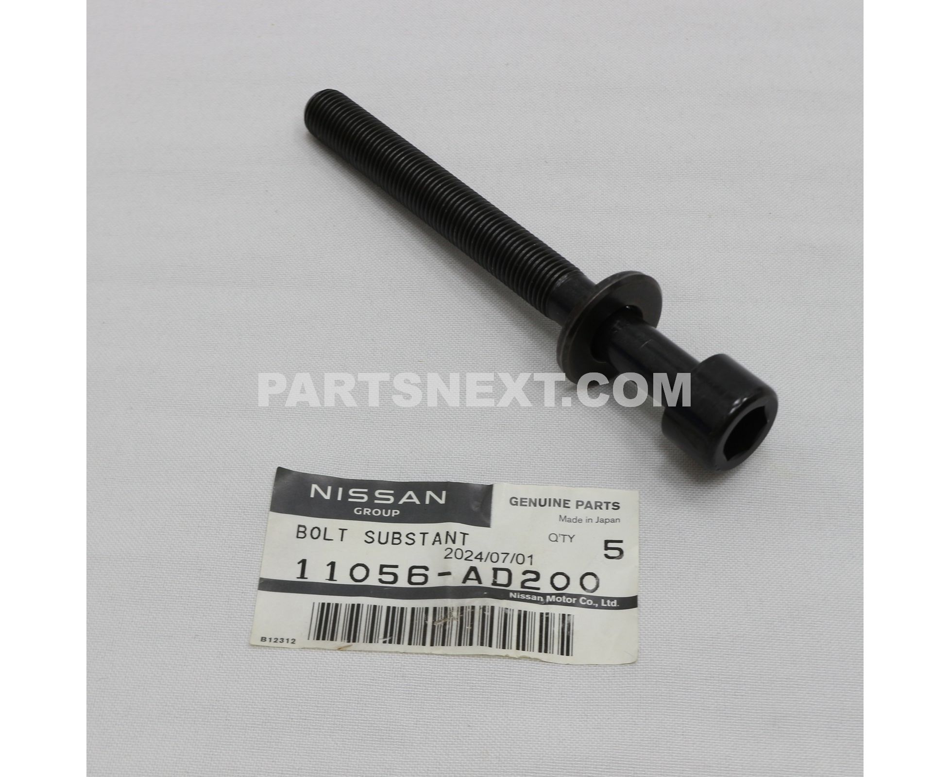 Nissan :: 11056-AD200 BOLT-CYLINDER HEAD