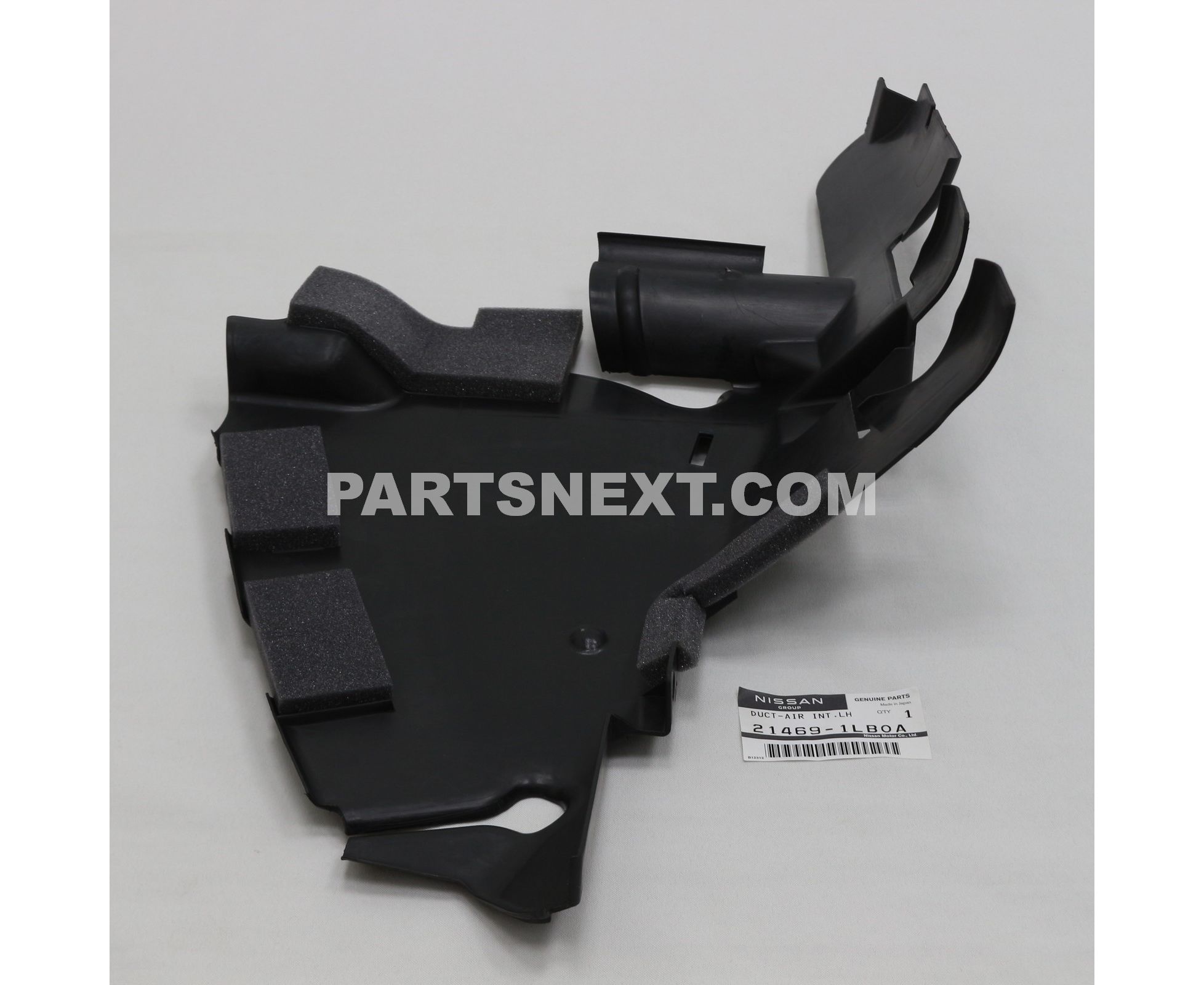 Nissan :: 21469-1LB0A DUCT-AIR INTAKE