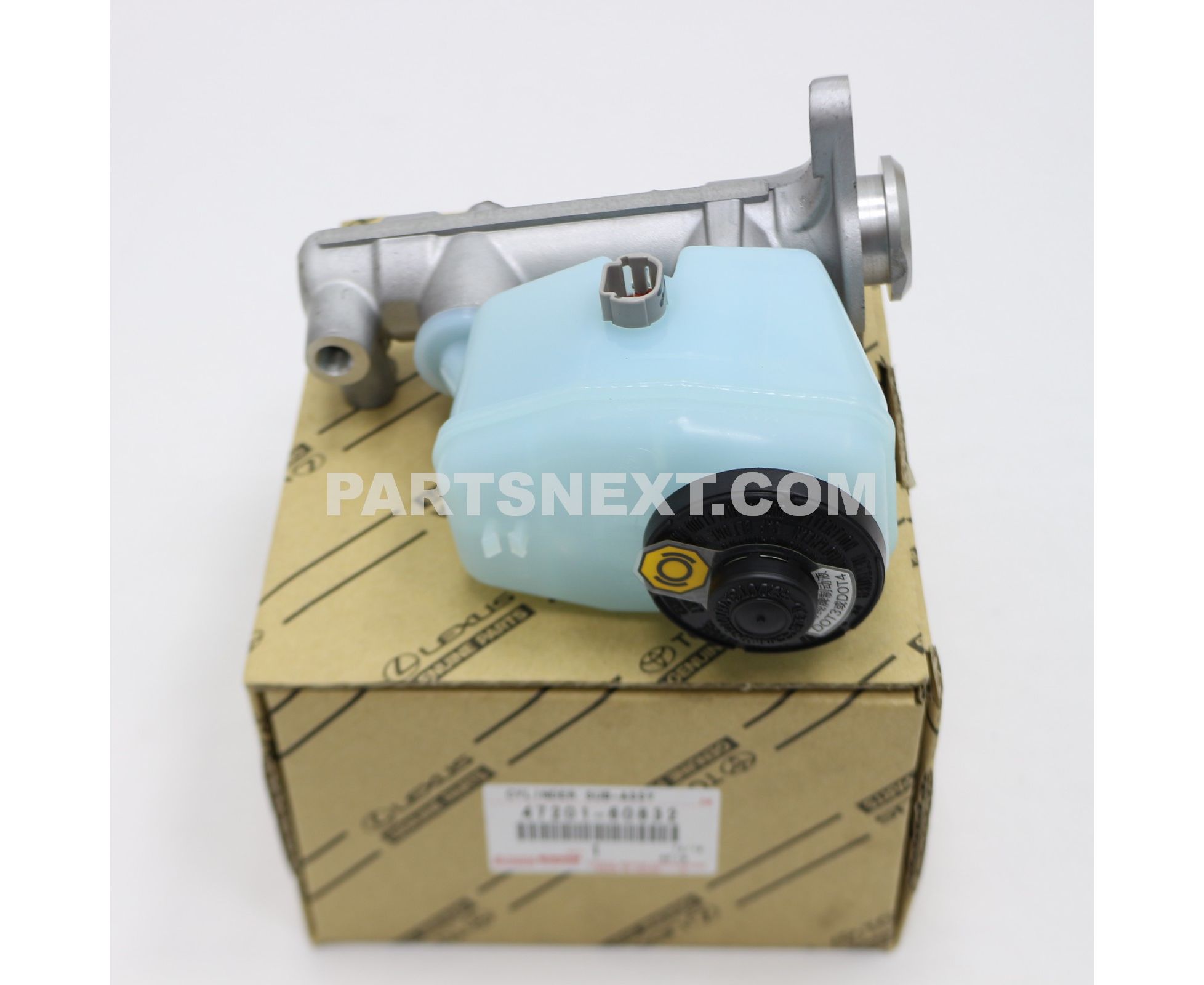 Toyota :: 47201-60832 CYLINDER SUB-ASSY, BRAKE MASTER