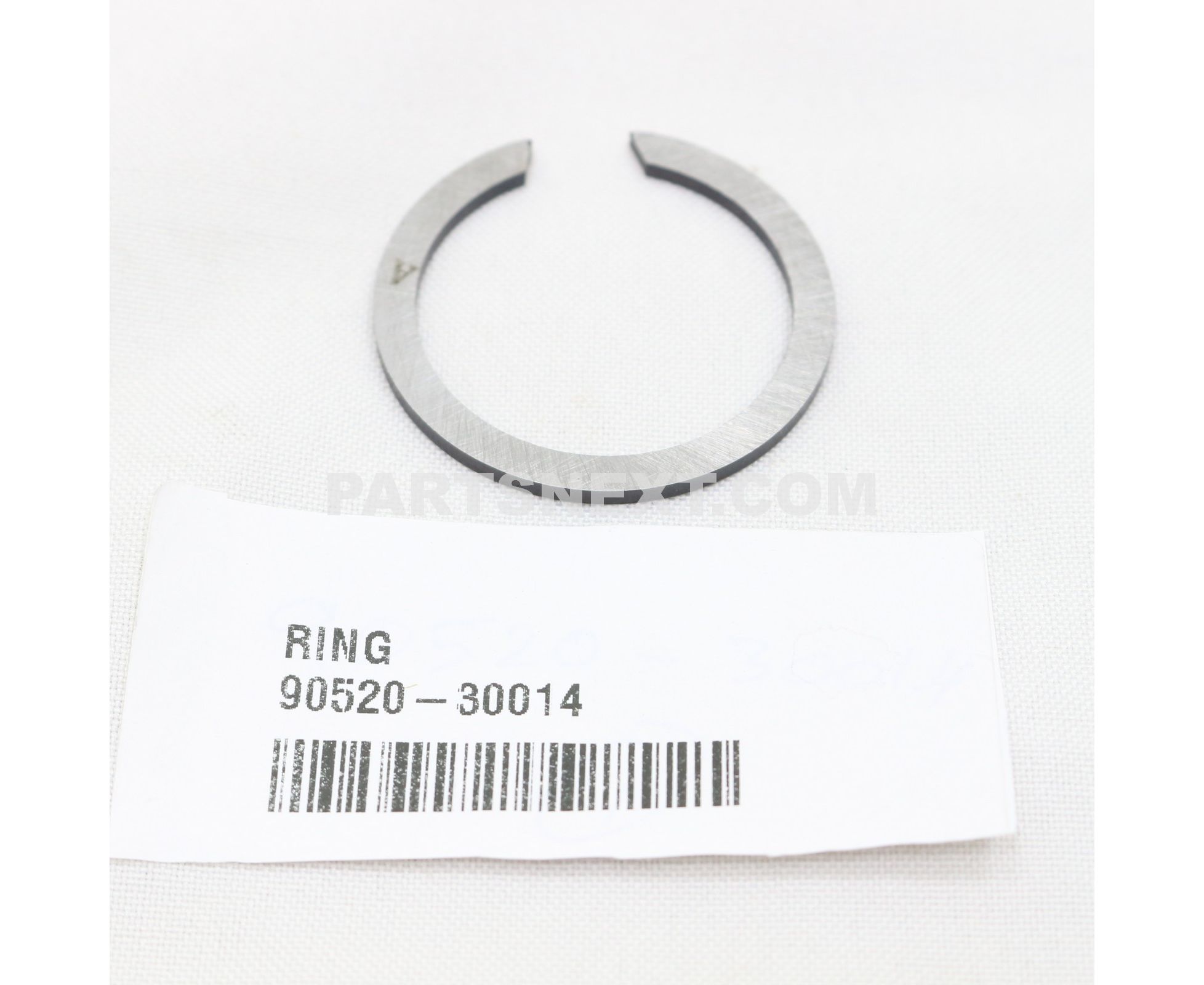 Toyota :: 90520-30014 RING, SHAFT SNAP (FOR CLUTCH HUB SET)