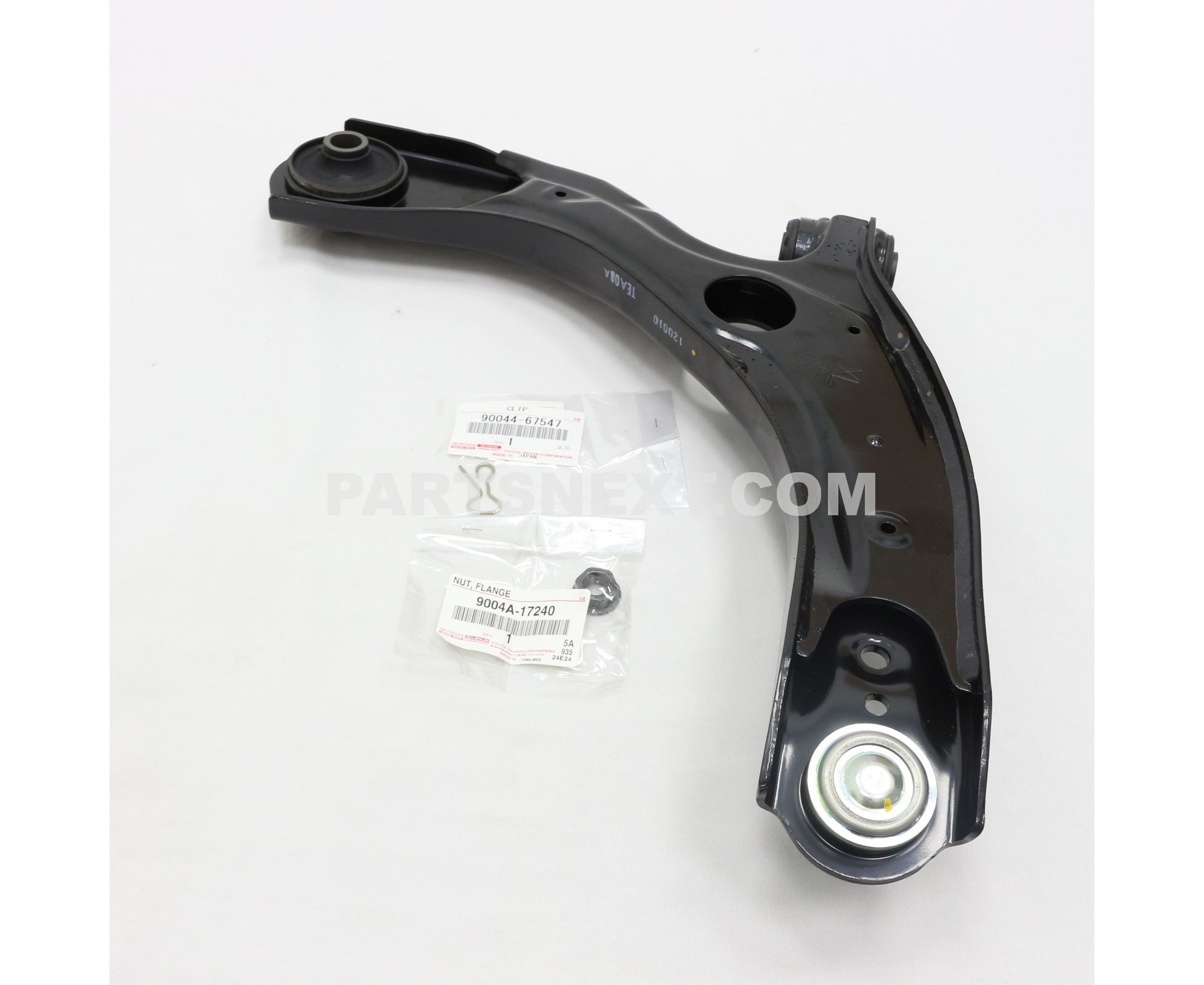 Toyota :: 48068-09350 ARM SET SUSPENSION