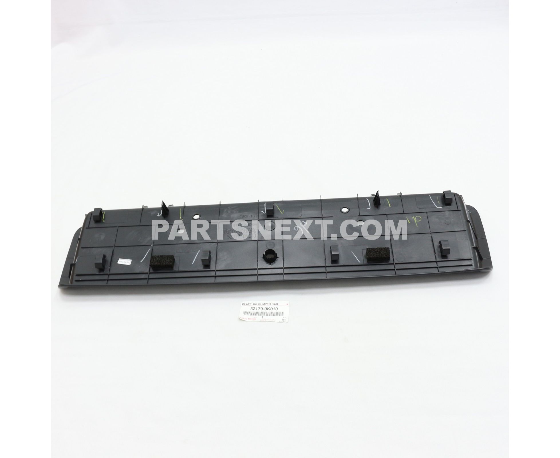Toyota :: 52179-0K010 PLATE, REAR BUMPER BAR