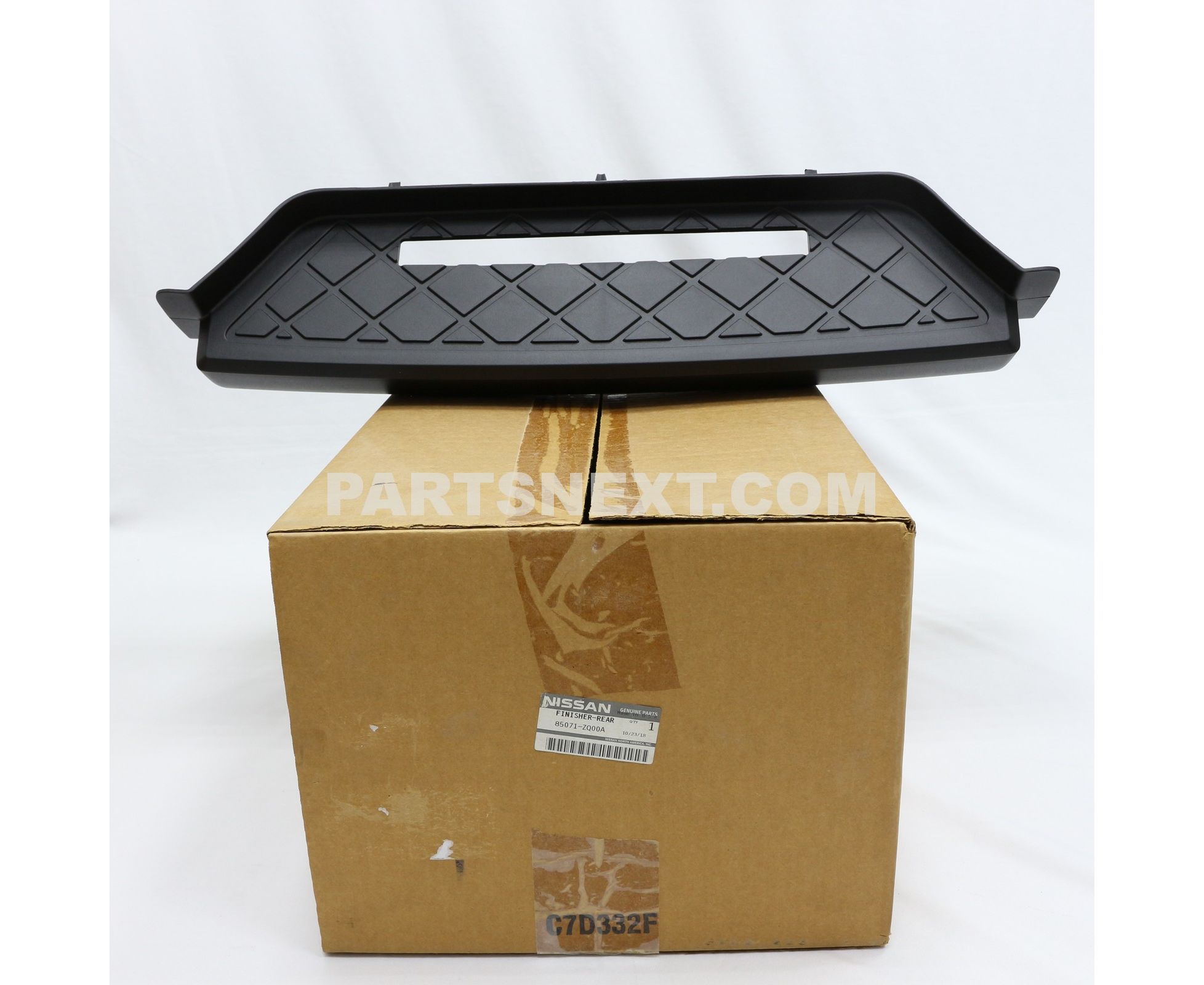 Nissan :: 85071-ZQ00A FINISHER-REAR BUMPER,CENTER