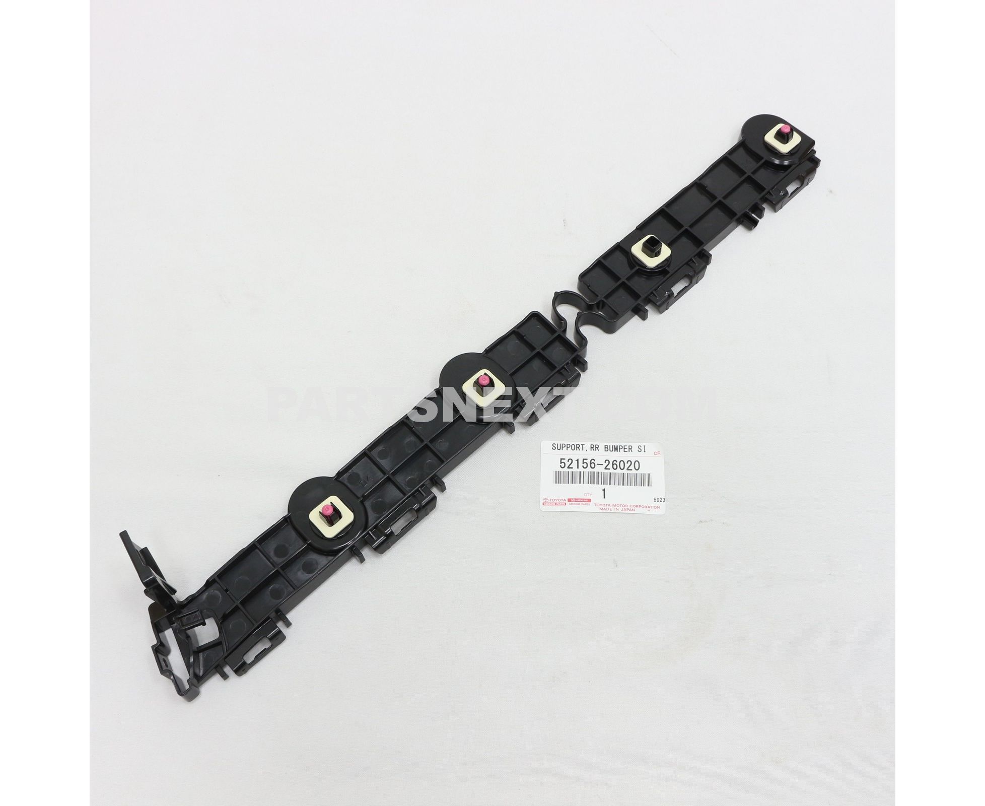 Toyota :: 52156-26020 SUPPORT RR BUMPER