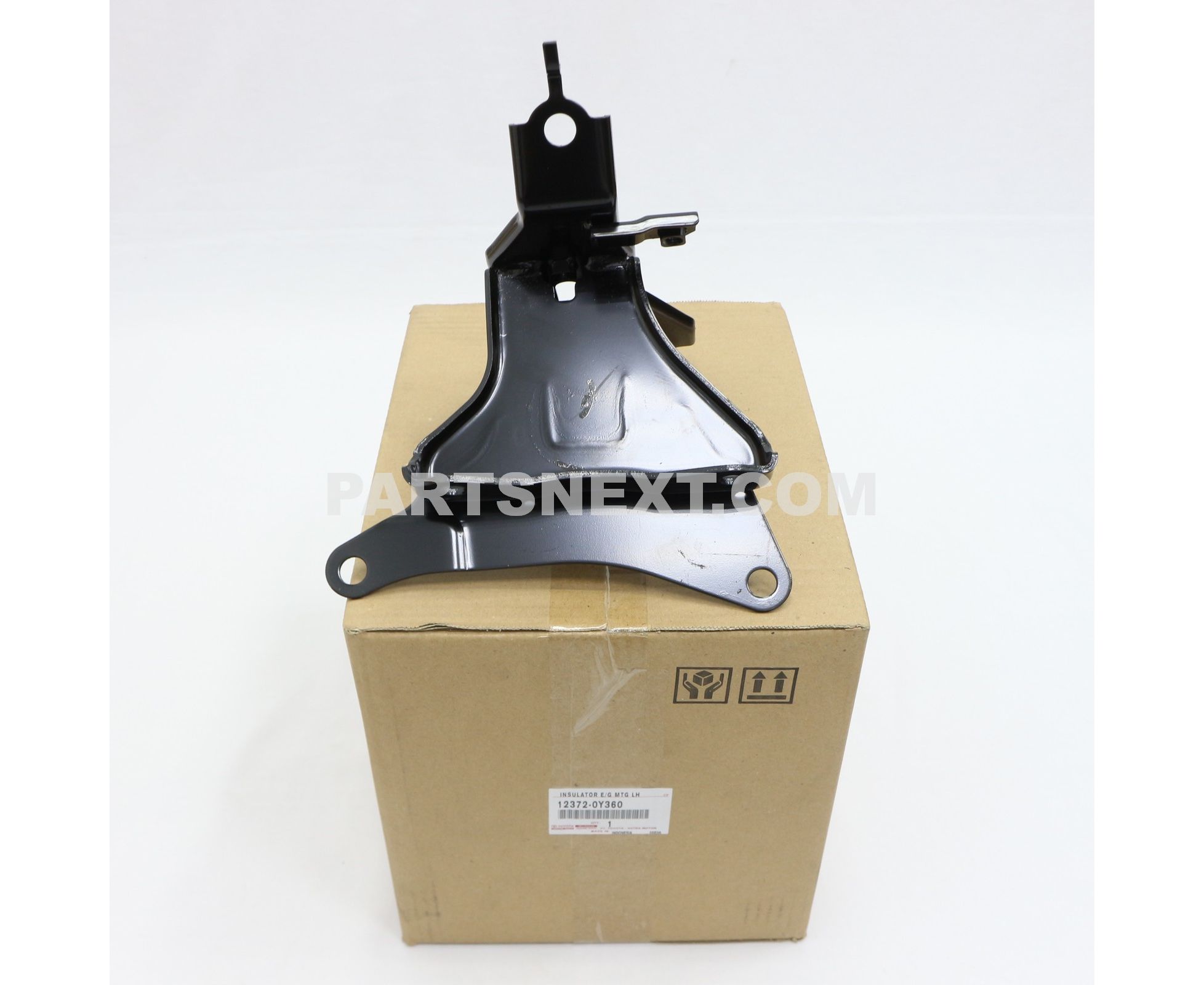 Toyota :: 12372-0Y360 INSULATOR, ENGINE MO