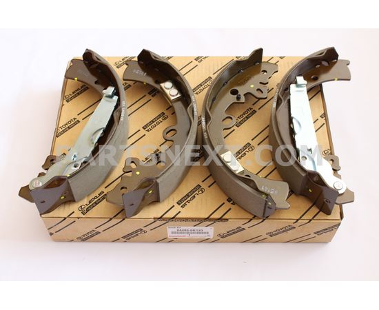 Toyota :: 04495-0K120 SHOE KIT, REAR BRAKE