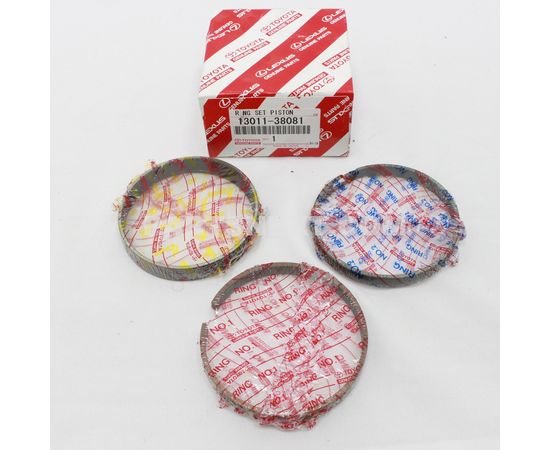 Toyota :: 13011-38081 RING SET, PISTON